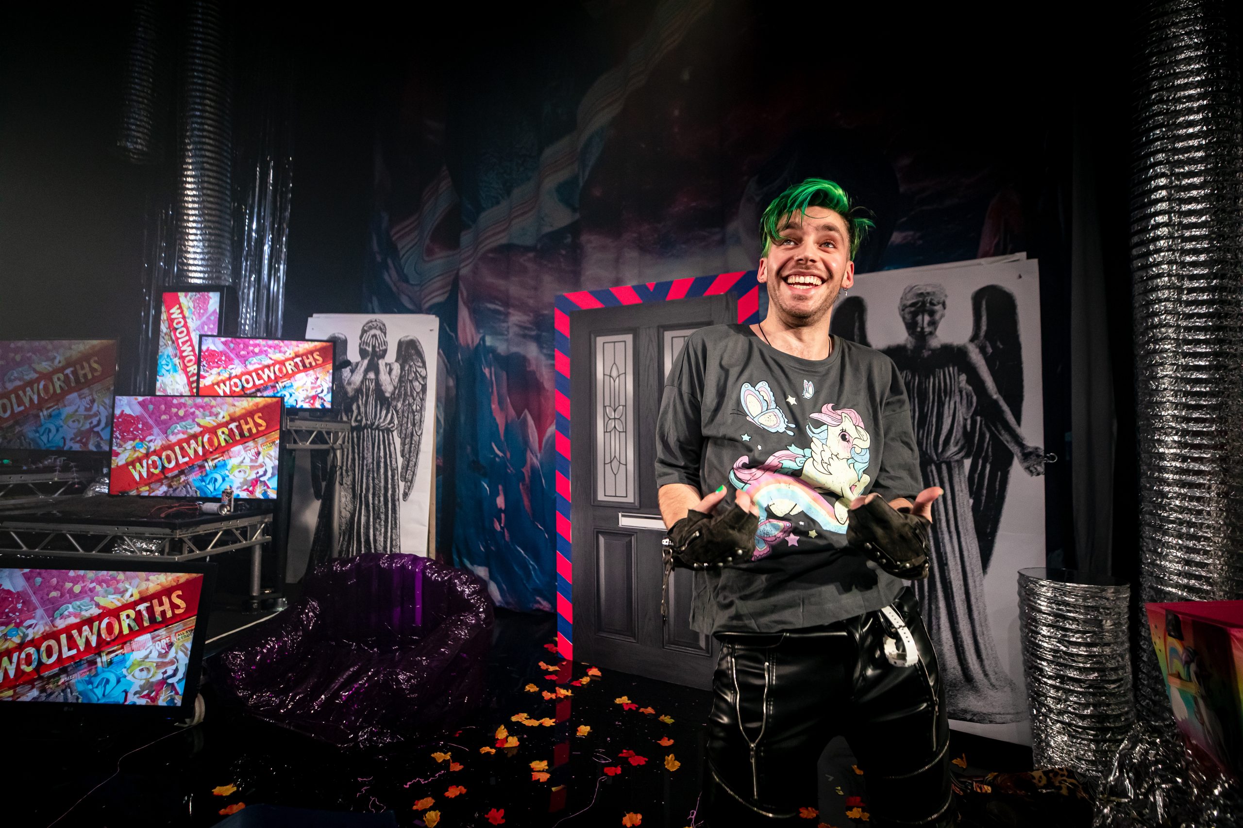 WELCOME HOME review at the Soho Theatre by thespyinthestalls